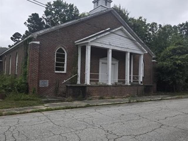 110 N Owens St, Clinton, SC 29325