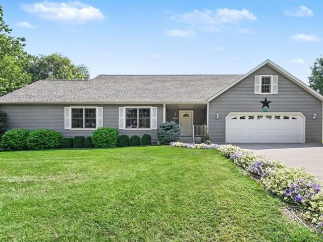 110 N Scott St, Middlebury, IN 46540