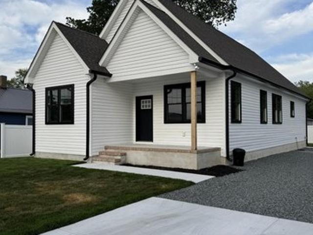 110 N School St, Greensboro, MD 21639