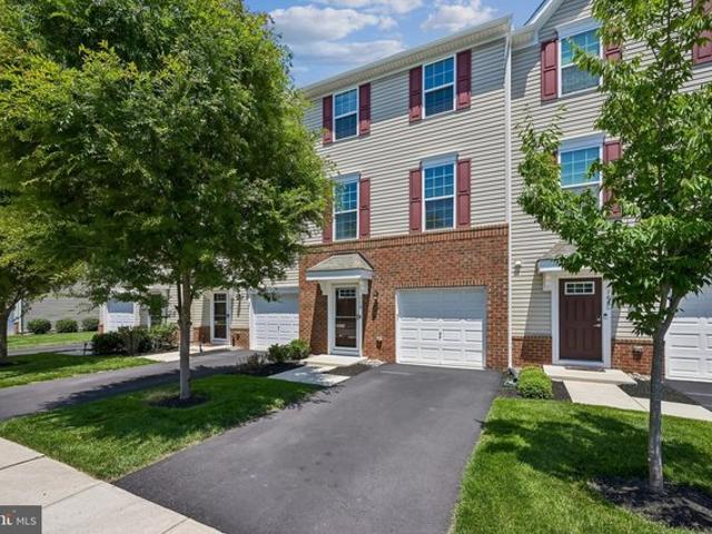 110 Nathan Dr, Cinnaminson, NJ 08077