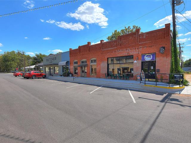 110 NE 2nd St