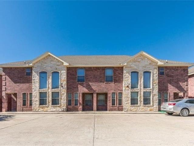 110 S 48th Ln, McAllen, TX 78501
