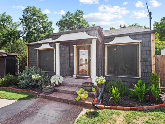 110 S Binkley St, Sherman, TX 75092