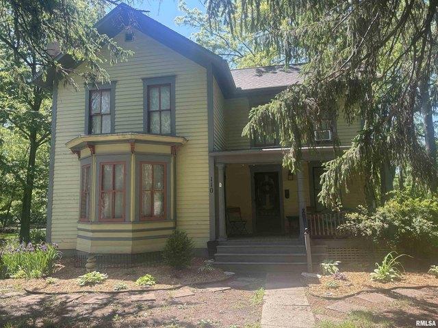 110 S Bishop Hill St, Bishop Hill, IL 61419