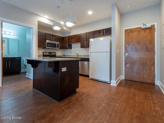 110 S Campbell St 213