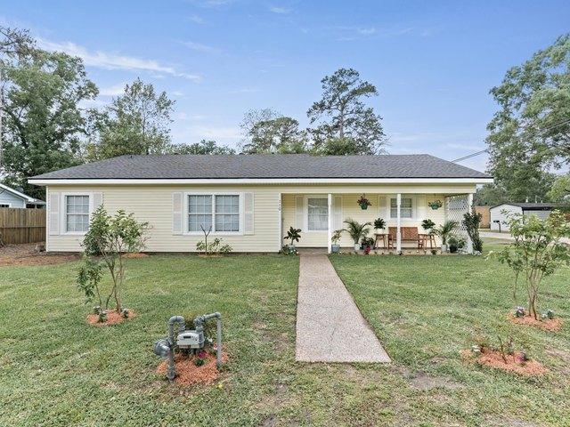 110 S County Road 757, Buna, TX 77612