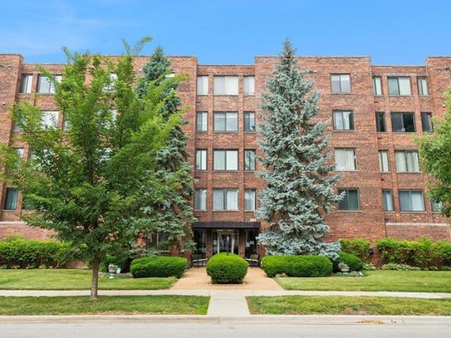 110 S Dunton Ave Apt 2A, Arlington Heights, IL 60005
