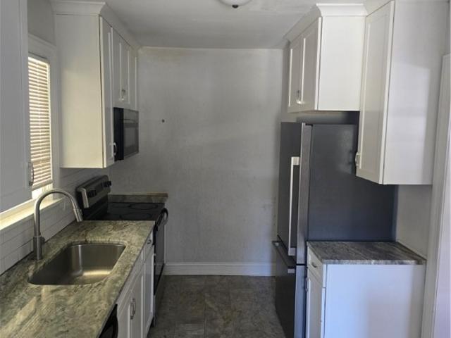 110 S Elm Avenue