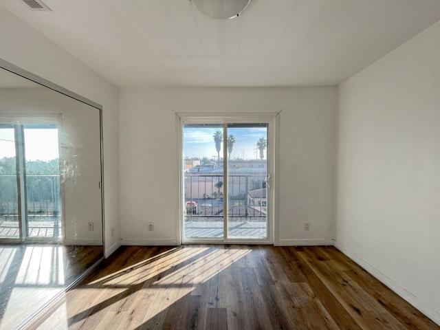 110 S Eucalyptus Ave 2 Bedroom Apartment for Rent at 110 S Eucalyptus Ave, Inglewood, CA 90301