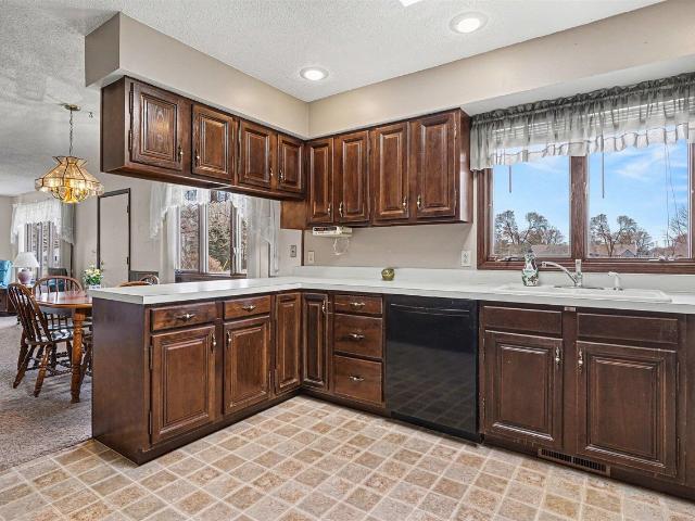 110 S Fruitport Road