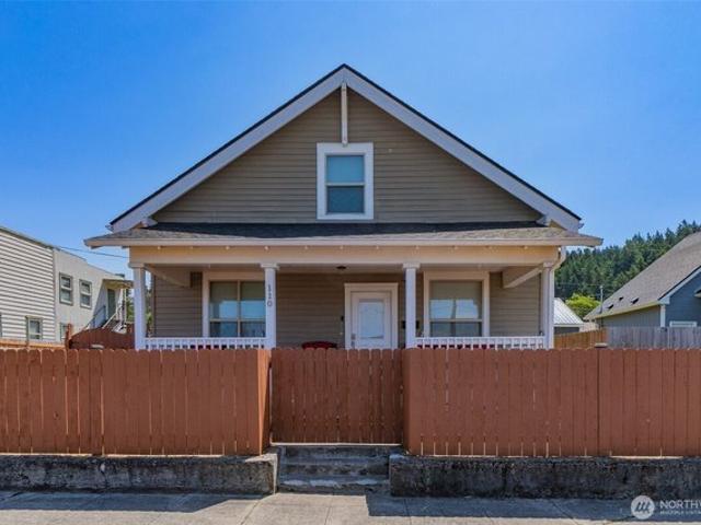 110 S Gold St, Centralia, WA 98531