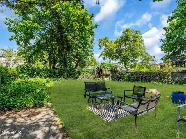 110 S Lake Drive