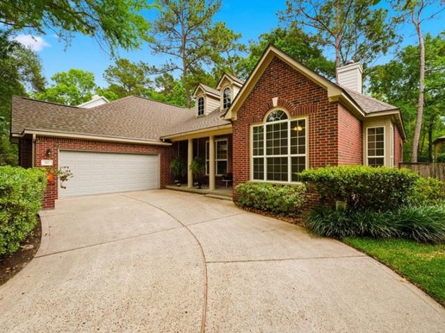 110 S Mill Trace Dr, The Woodlands, TX 77381