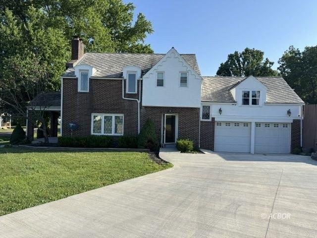 110 S Pearl St, McArthur, OH 45651