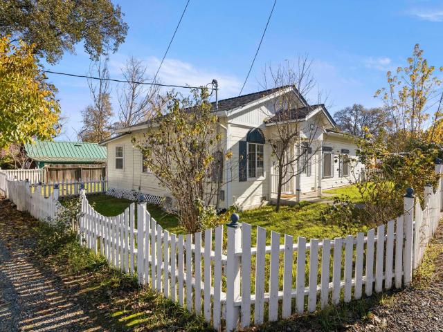 110 S. Russell Street, Lakeport, US, CA