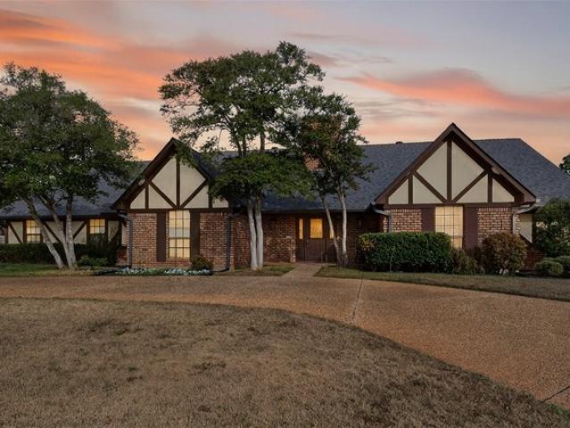 110 Southwood Dr, Bossier City, LA 71111