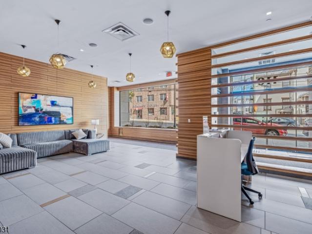 110 Somerset St, Unit 2205, New Brunswick, NJ 08901 | MLS #4001 | Compass