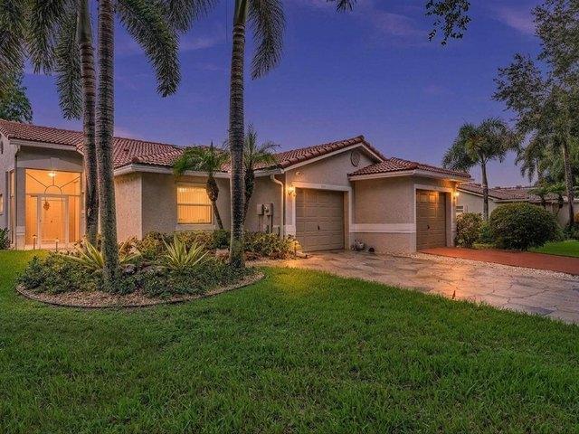 110 Sausalito Dr, Boynton Beach, FL 33436