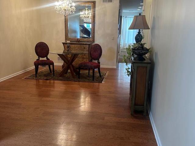 110 Sansom Lane