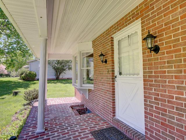 110 schoolhouse lane