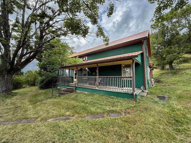110 Seneca Rd, Elkins, WV 26241