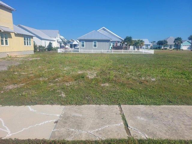 110 St Frances St, Mexico Beach, FL 32456