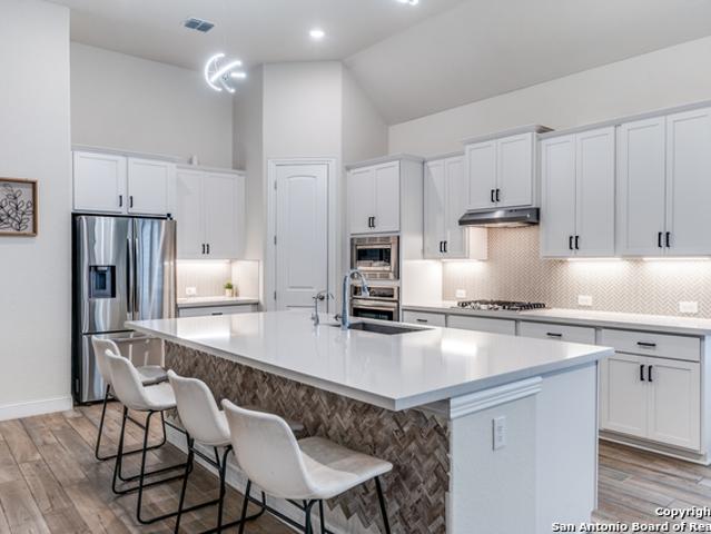 110 Stablewood Ct
