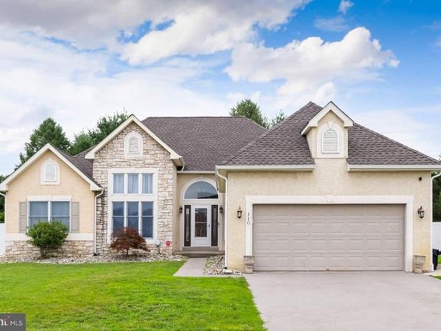 110 Sunset Dr, Mount Royal, NJ 08061