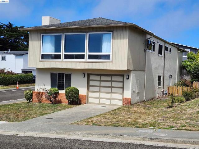 110 Sunshine Dr