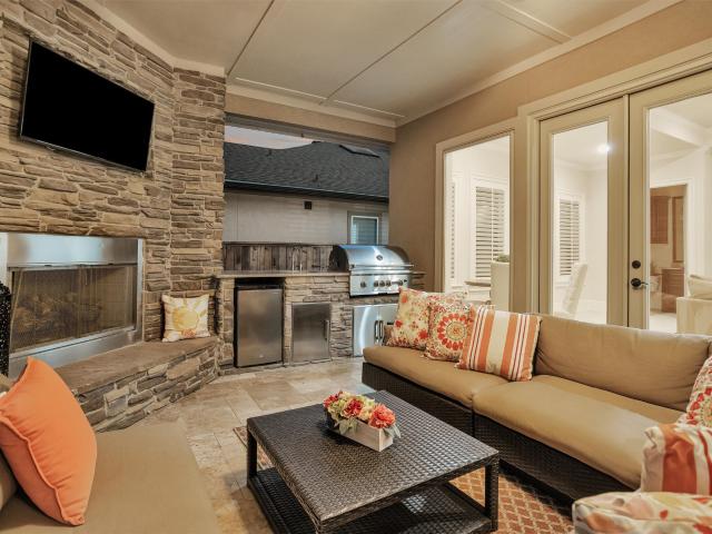 110 Sunridge Court
