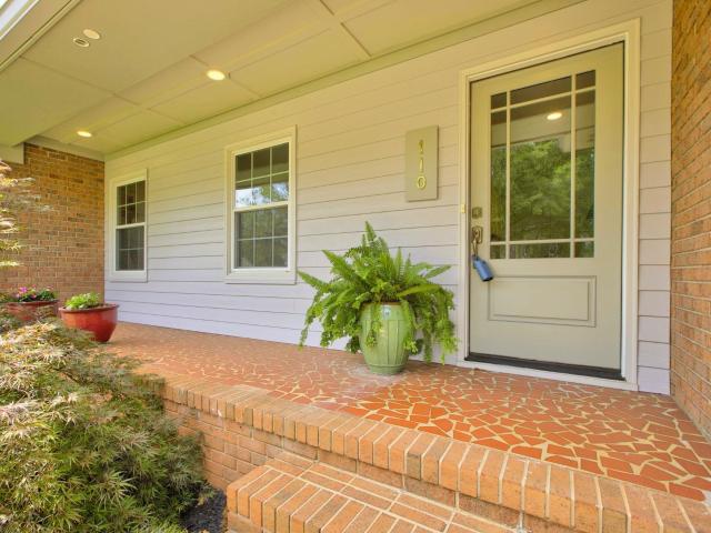 110 Swindon Circle
