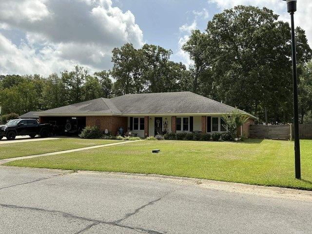 110 Sycamore Cir, Crossett, AR 71635