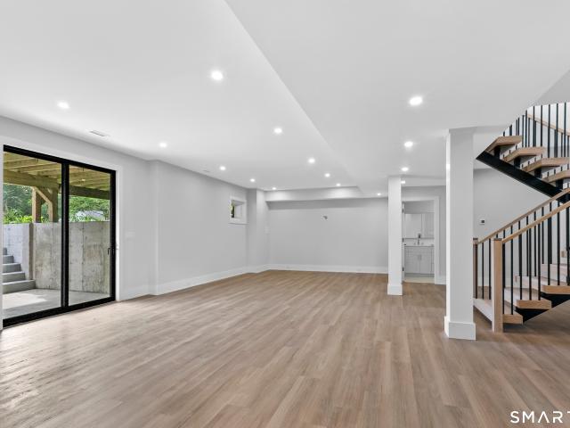110 Porters Hill Rd, Trumbull, CT 06611 | MLS #24155