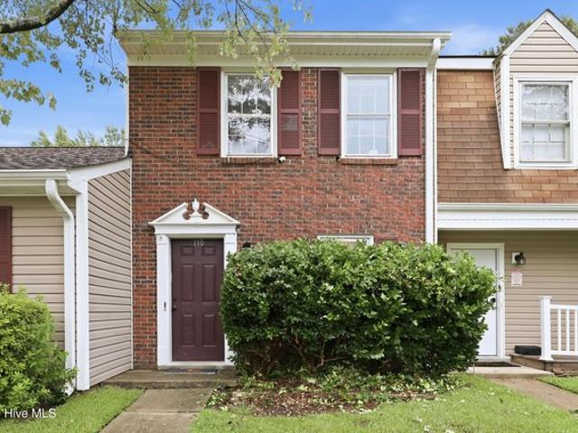 110 Palace Cir, Jacksonville, NC 28546