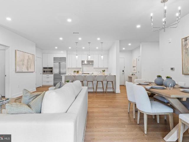 110 Park Avenue # 250