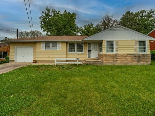 110 Parker Dr, Springboro, OH 45066