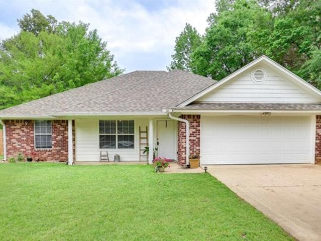 110 Peggy Ruth Dr, Longview, TX 75605