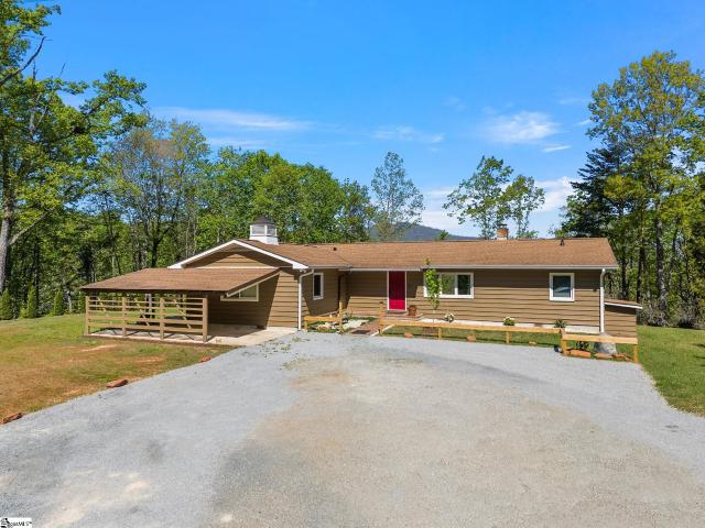 110 Persimmon Hl Ct, Columbus, NC 28722 | MLS #1588 | Compass