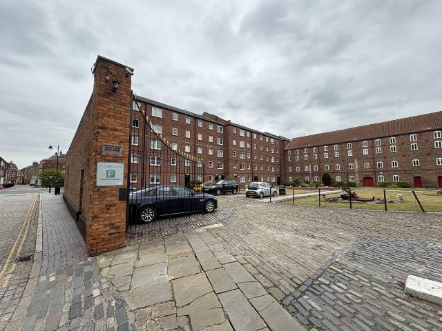 110 Phoenix House, Old Town Hull HU1, 1 bed flat to rent, £595 pcm | PrimeLocation