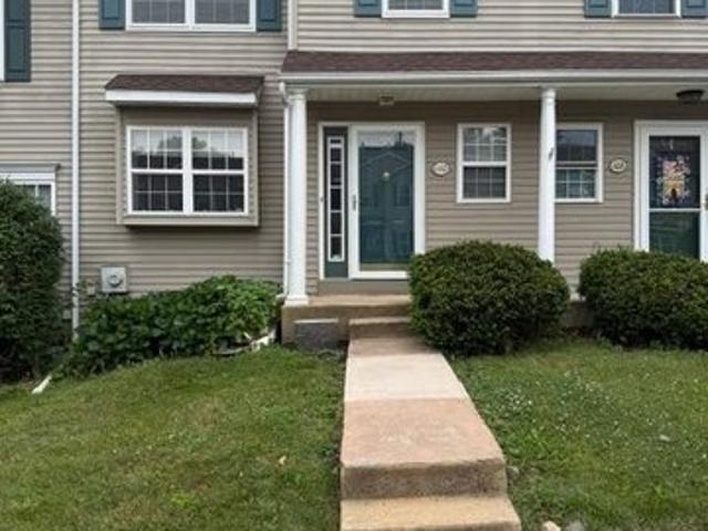 110 Pin Oak Ct, Collegeville, PA 19426