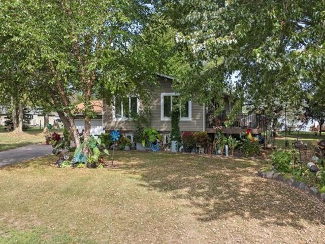 110 Pine Cir, Somerset, WI 54025