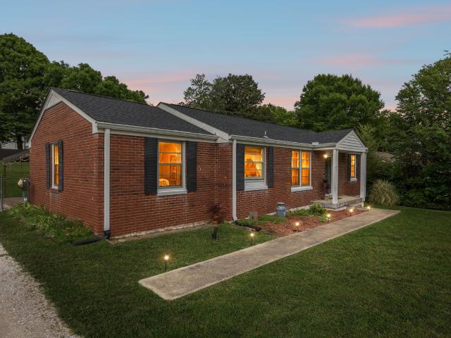 110 Pleasant Dr