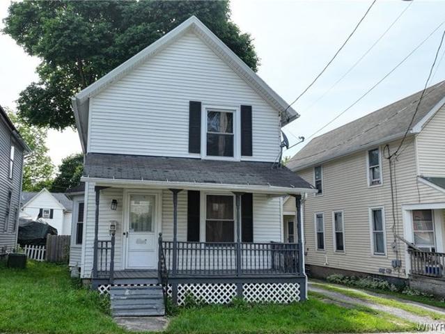 110 Prospect St, Lockport, NY 14094
