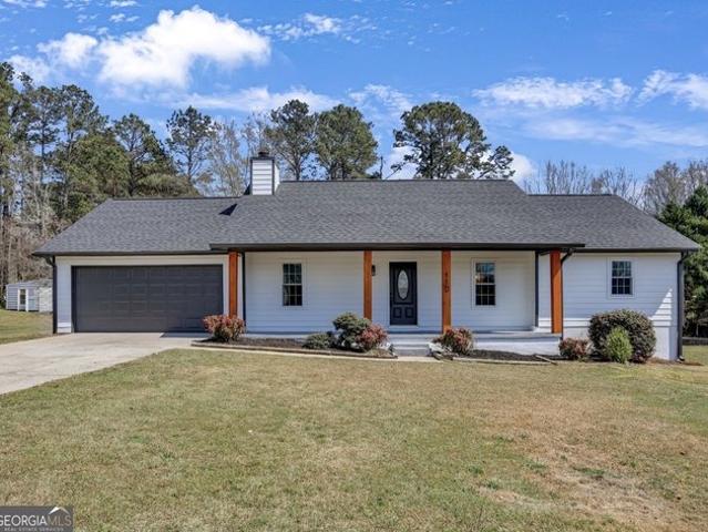 110 Pye Ct, Fayetteville, GA 30214