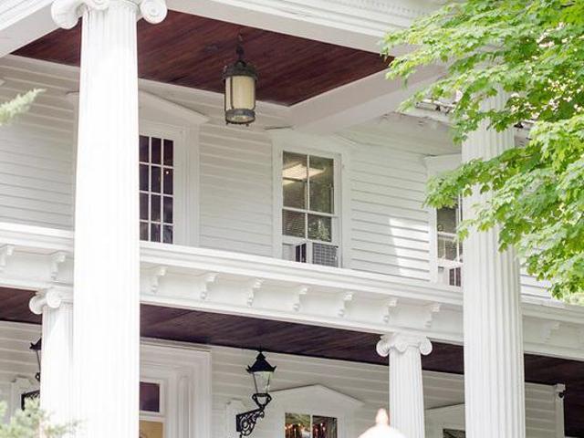 110 Round Hill Road