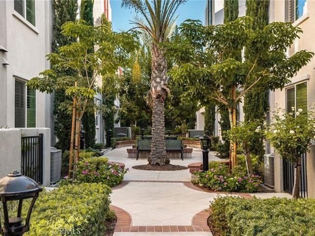 110 Royal Way, Upland, CA 91786
