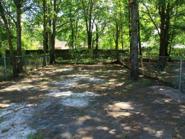 110 Roberta Drive B
