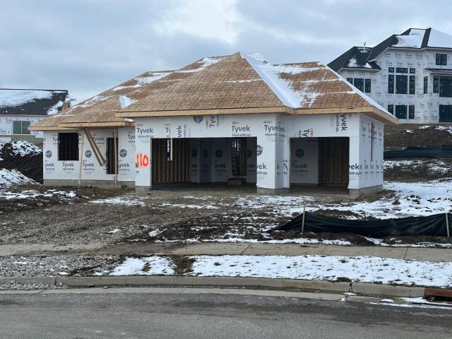 110 Retzer Vw Ct, Waukesha, WI 53188 | MLS #1942 | Compass