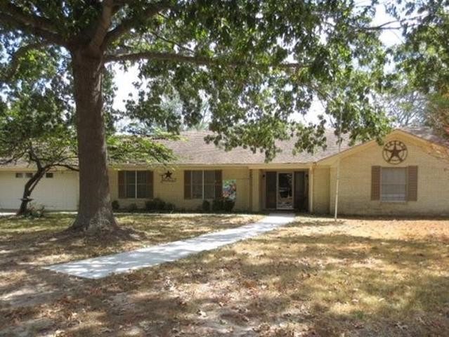 110 Red Bud Ln, Quitman, TX 75783