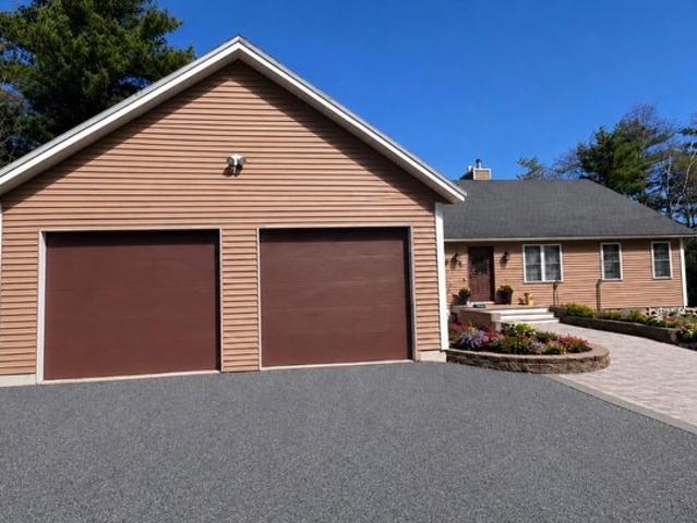 110 Red Gate Ln, Rindge, NH 03461